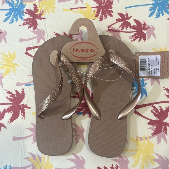 Havaianas | Shoes | Brand New Havaianas Rose Gold Flip Flops | Poshmark